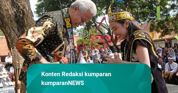 Foto: Ganjar Pranowo Turut Meriahkan Borobudur Student Festival 2022 ... Foto: Ganjar Pranowo Turut Meriahkan Borobudur Student Festival 2022 ...
